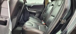 Melns Volvo XC60 2009 Rīga, ar dzinēja tilpumu 2.40 L un nobraukumu 287 tūkst. km par 9990 €, foto 17 vietnē AUTOMOTO.COM.LV
