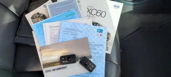 Melns Volvo XC60 2009 Rīga, ar dzinēja tilpumu 2.40 L un nobraukumu 234 tūkst. km par 10200 €, foto 4 vietnē AUTOMOTO.COM.LV