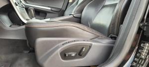 Black Volvo XC60 2009 in Riga, with an engine capacity of 2.40 L and mileage of 234 thousand km for 10200 €, photo 10 on AUTOMOTO.COM.LV
