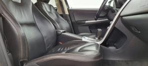 Black Volvo XC60 2009 in Riga, with an engine capacity of 2.40 L and mileage of 234 thousand km for 10200 €, photo 11 on AUTOMOTO.COM.LV