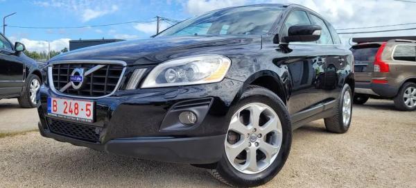 Melns Volvo XC60 2009 Rīga, ar dzinēja tilpumu 2.40 L un nobraukumu 271 tūkst. km par 10200 €, foto 1 vietnē AUTOMOTO.COM.LV