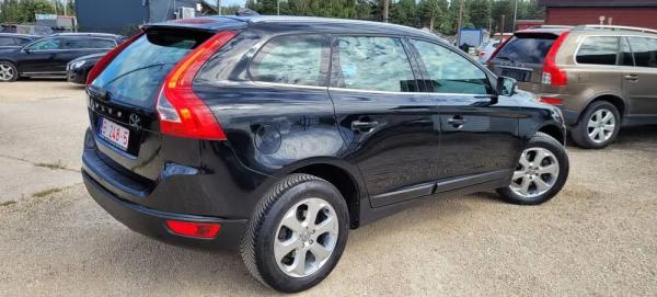 Melns Volvo XC60 2009 Rīga, ar dzinēja tilpumu 2.40 L un nobraukumu 271 tūkst. km par 10200 €, foto 6 vietnē AUTOMOTO.COM.LV