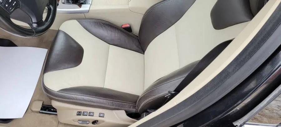 Melns Volvo XC60 2009 Rīga, ar dzinēja tilpumu 2.40 L un nobraukumu 235 tūkst. km par 10200 €, foto 30 vietnē AUTOMOTO.COM.LV