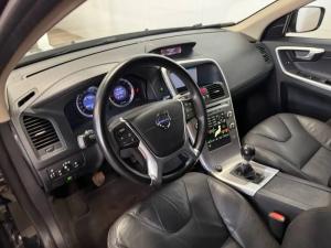Melns Volvo XC60 2009 Jūrmala, ar dzinēja tilpumu 2.40 L un nobraukumu 378 tūkst. km par 6950 €, foto 15 vietnē AUTOMOTO.COM.LV
