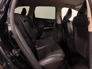 Melns Volvo XC60 2009 Jūrmala, ar dzinēja tilpumu 2.40 L un nobraukumu 378 tūkst. km par 6950 €, foto 23 vietnē AUTOMOTO.COM.LV
