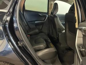 Melns Volvo XC60 2009 Jūrmala, ar dzinēja tilpumu 2.40 L un nobraukumu 378 tūkst. km par 6950 €, foto 24 vietnē AUTOMOTO.COM.LV