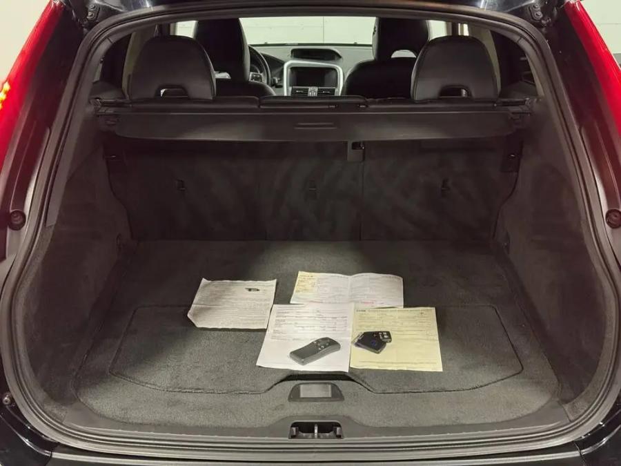 Melns Volvo XC60 2009 Jūrmala, ar dzinēja tilpumu 2.40 L un nobraukumu 378 tūkst. km par 6950 €, foto 34 vietnē AUTOMOTO.COM.LV
