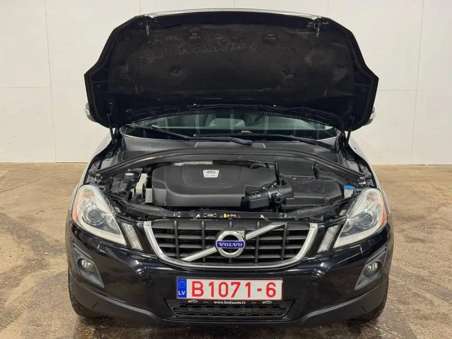 Melns Volvo XC60 2009 Jūrmala, ar dzinēja tilpumu 2.40 L un nobraukumu 378 tūkst. km par 6950 €, foto 41 vietnē AUTOMOTO.COM.LV