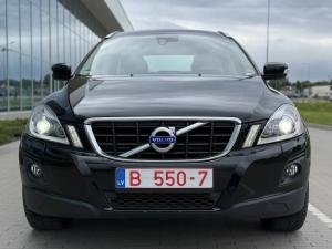 Black Volvo XC60 2009 in Rezekne, with an engine capacity of 2.40 L and mileage of 312 thousand km for 6990 €, photo  on AUTOMOTO.COM.LV