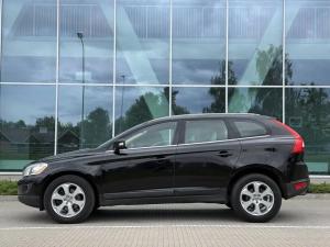 Melns Volvo XC60 2009 Rēzekne, ar dzinēja tilpumu 2.40 L un nobraukumu 312 tūkst. km par 6990 €, foto 7 vietnē AUTOMOTO.COM.LV