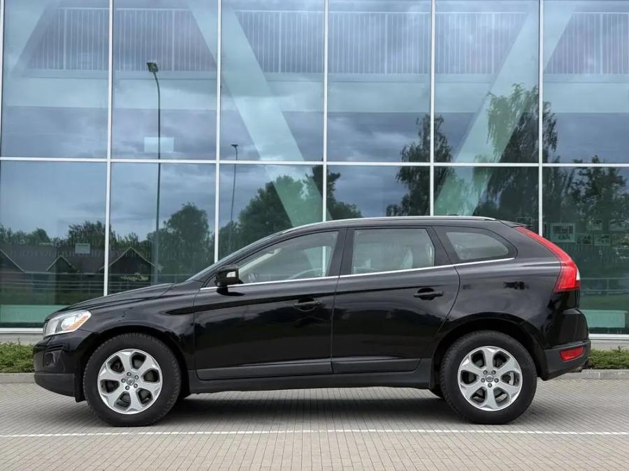 Melns Volvo XC60 2009 Rēzekne, ar dzinēja tilpumu 2.40 L un nobraukumu 312 tūkst. km par 6990 €, foto 7 vietnē AUTOMOTO.COM.LV