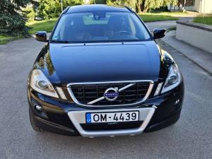 Черный Вольво ХС60 2009 в Екабпилс, объемом двигателя 2.40 л и пробегом 259 тыс. км за 7990 €, фото 4 на AUTOMOTO.COM.LV