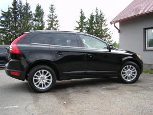 Melns Volvo XC60 2009 Rīga, ar dzinēja tilpumu 2.40 L un nobraukumu 221 tūkst. km par 9450 €, foto 4 vietnē AUTOMOTO.COM.LV