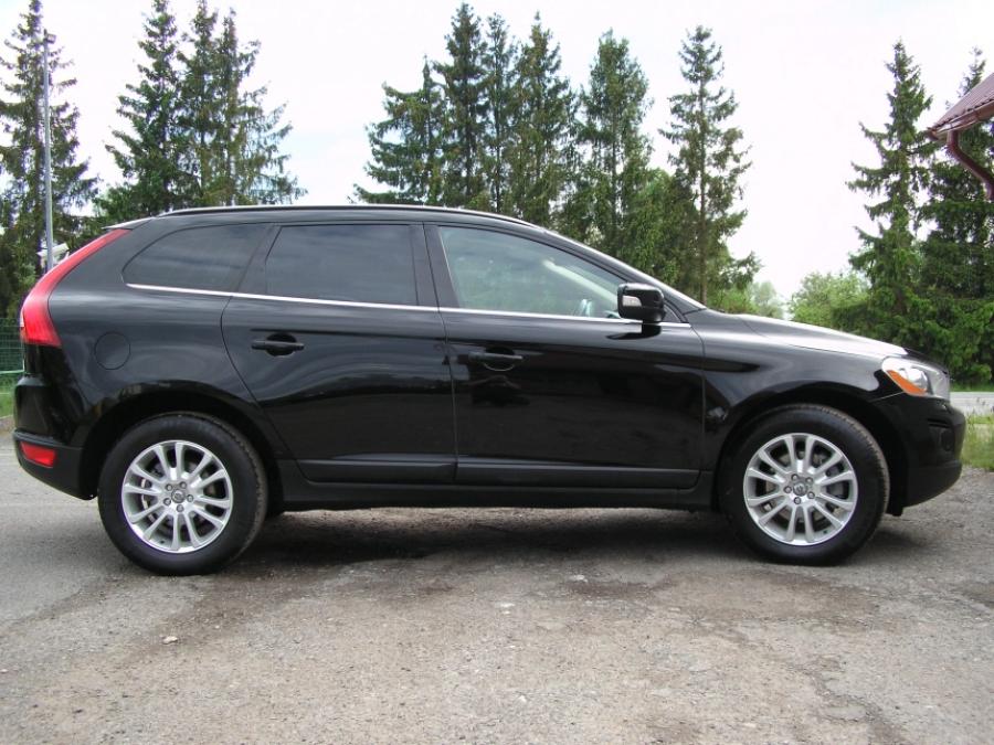 Melns Volvo XC60 2009 Rīga, ar dzinēja tilpumu 2.40 L un nobraukumu 221 tūkst. km par 9450 €, foto 8 vietnē AUTOMOTO.COM.LV