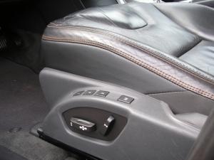 Melns Volvo XC60 2009 Rīga, ar dzinēja tilpumu 2.40 L un nobraukumu 221 tūkst. km par 9450 €, foto 23 vietnē AUTOMOTO.COM.LV