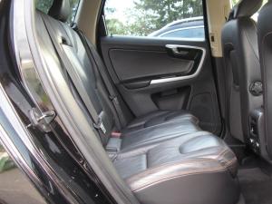 Melns Volvo XC60 2009 Rīga, ar dzinēja tilpumu 2.40 L un nobraukumu 221 tūkst. km par 9450 €, foto 29 vietnē AUTOMOTO.COM.LV