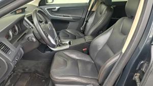 Melns Volvo XC60 2009 Ogre, ar dzinēja tilpumu 2.40 L un nobraukumu 194 tūkst. km par 8950 €, foto 8 vietnē AUTOMOTO.COM.LV