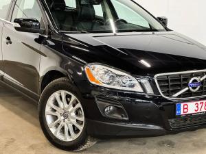 Black Volvo XC60 2009 in Jurmala, with an engine capacity of 2.40 L and mileage of 233 thousand km for 9750 €, photo 6 on AUTOMOTO.COM.LV