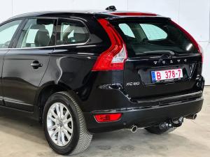 Black Volvo XC60 2009 in Jurmala, with an engine capacity of 2.40 L and mileage of 233 thousand km for 9750 €, photo 11 on AUTOMOTO.COM.LV