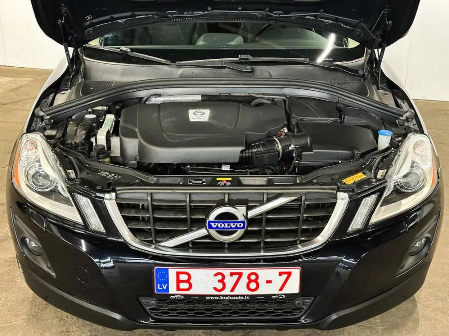 Black Volvo XC60 2009 in Jurmala, with an engine capacity of 2.40 L and mileage of 233 thousand km for 9750 €, photo 50 on AUTOMOTO.COM.LV