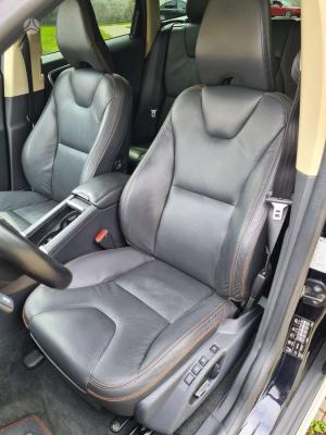 Melns Volvo XC60 2009 Kauņa, ar dzinēja tilpumu 2.40 L un nobraukumu 240 tūkst. km par 8350 €, foto 21 vietnē AUTOMOTO.COM.LV