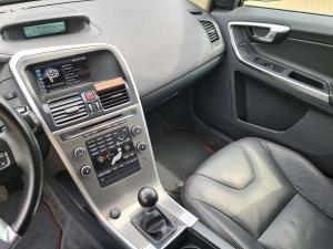 Melns Volvo XC60 2009 Kauņa, ar dzinēja tilpumu 2.40 L un nobraukumu 240 tūkst. km par 8350 €, foto 33 vietnē AUTOMOTO.COM.LV