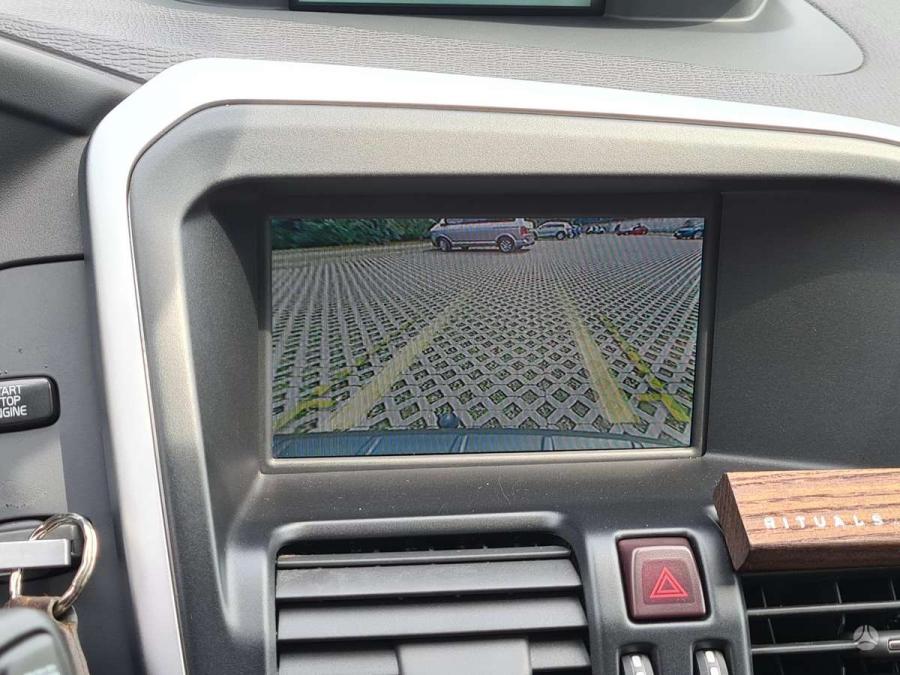 Melns Volvo XC60 2009 Kauņa, ar dzinēja tilpumu 2.40 L un nobraukumu 240 tūkst. km par 8350 €, foto 35 vietnē AUTOMOTO.COM.LV