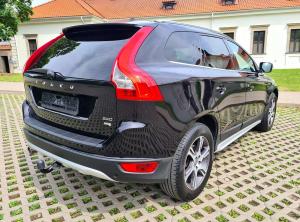 Melns Volvo XC60 2009 Kauņa, ar dzinēja tilpumu 2.40 L un nobraukumu 240 tūkst. km par 8350 €, foto 40 vietnē AUTOMOTO.COM.LV