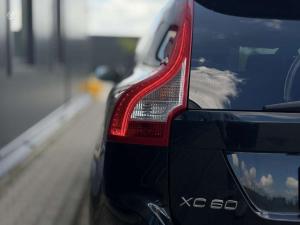 Black Volvo XC60 2009 in Vilnius, with an engine capacity of 2.40 L and mileage of 296 thousand km for 4900 €, photo 7 on AUTOMOTO.COM.LV