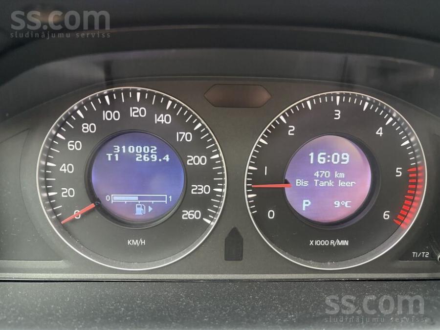 Black Volvo XC60 2009 in Riga, with an engine capacity of 2.40 L and mileage of 315 thousand km for 6549 €, photo 9 on AUTOMOTO.COM.LV