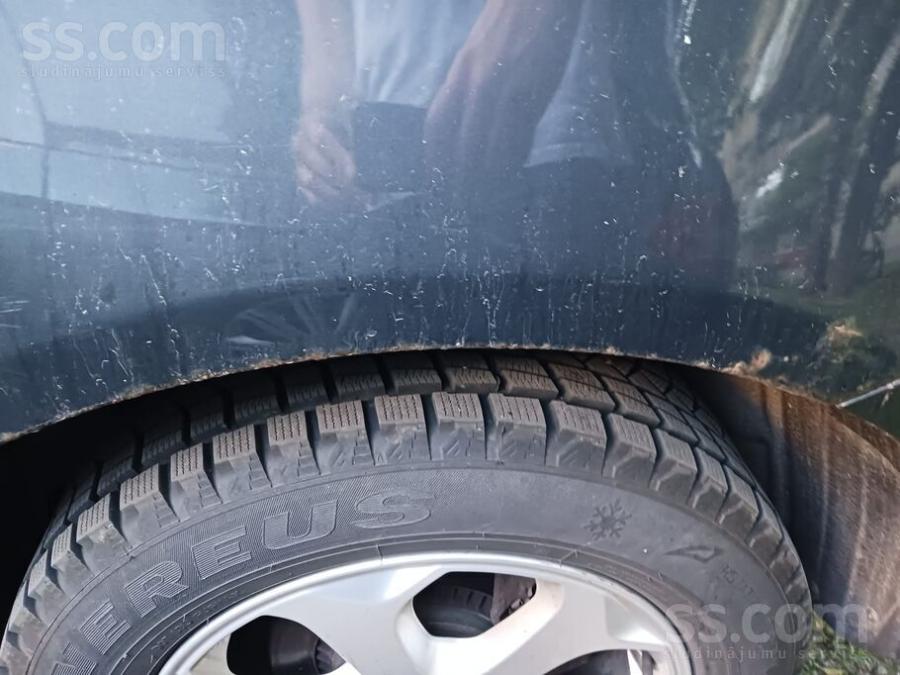 Melns Volvo XC60 2009 Rīga, ar dzinēja tilpumu 2.40 L un nobraukumu 325 tūkst. km par 6000 €, foto 7 vietnē AUTOMOTO.COM.LV