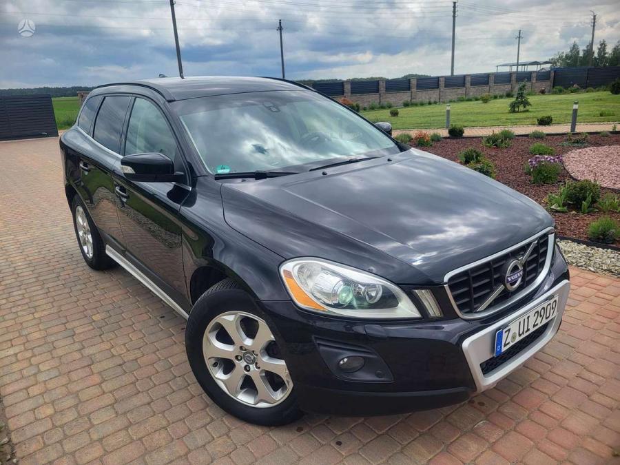 Melns Volvo XC60 2009 Viļņa, ar dzinēja tilpumu 2.40 L un nobraukumu 267 tūkst. km par 6888 €, foto 10 vietnē AUTOMOTO.COM.LV
