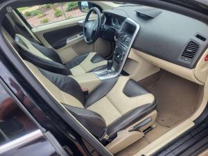Melns Volvo XC60 2009 Viļņa, ar dzinēja tilpumu 2.40 L un nobraukumu 267 tūkst. km par 6888 €, foto 12 vietnē AUTOMOTO.COM.LV