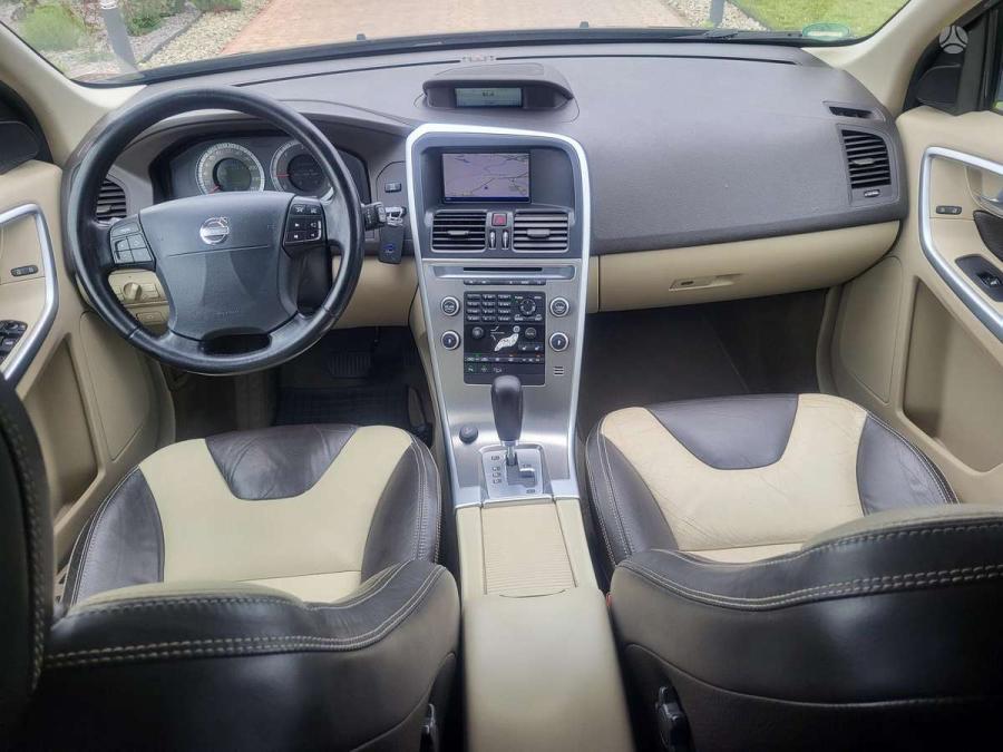 Melns Volvo XC60 2009 Viļņa, ar dzinēja tilpumu 2.40 L un nobraukumu 267 tūkst. km par 6888 €, foto 15 vietnē AUTOMOTO.COM.LV