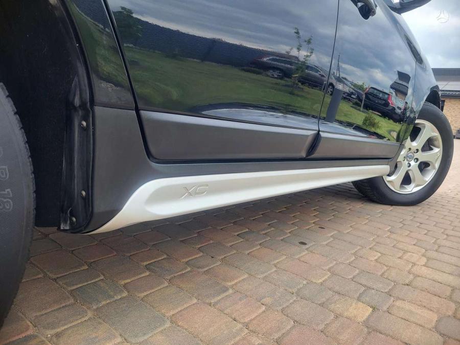 Melns Volvo XC60 2009 Viļņa, ar dzinēja tilpumu 2.40 L un nobraukumu 267 tūkst. km par 6888 €, foto 18 vietnē AUTOMOTO.COM.LV