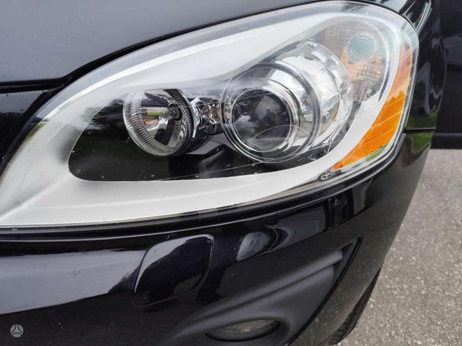 Melns Volvo XC60 2009 Kauņa, ar dzinēja tilpumu 2.40 L un nobraukumu 340 tūkst. km par 6995 €, foto 20 vietnē AUTOMOTO.COM.LV