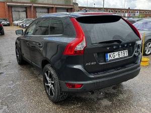 Melns Volvo XC60 2009 Daugavpils, ar dzinēja tilpumu 2.40 L un nobraukumu 0 tūkst. km par 7500 €, foto 5 vietnē AUTOMOTO.COM.LV