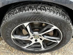 Melns Volvo XC60 2009 Daugavpils, ar dzinēja tilpumu 2.40 L un nobraukumu 0 tūkst. km par 7500 €, foto 10 vietnē AUTOMOTO.COM.LV