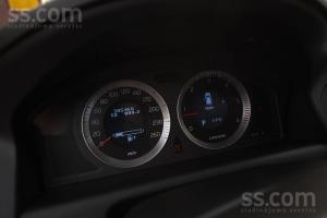 Черный Вольво ХС60 2009 в Елгава, объемом двигателя 2.40 л и пробегом 0 тыс. км за 6990 €, фото 9 на AUTOMOTO.COM.LV