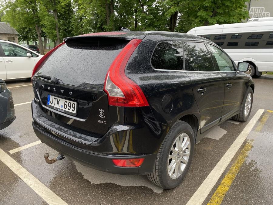 Melns Volvo XC60 2009 Kauņa, ar dzinēja tilpumu 2.40 L un nobraukumu 321 tūkst. km par 5599 €, foto 4 vietnē AUTOMOTO.COM.LV