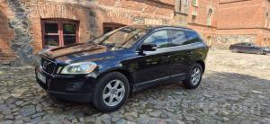 Melns Volvo XC60 2009 Kuldīga, ar dzinēja tilpumu 2.40 L un nobraukumu 349 tūkst. km par 6400 €, foto  vietnē AUTOMOTO.COM.LV