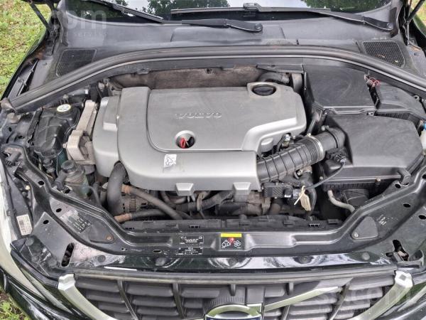 Melns Volvo XC60 2009 Kuldīga, ar dzinēja tilpumu 2.40 L un nobraukumu 349 tūkst. km par 6400 €, foto 7 vietnē AUTOMOTO.COM.LV