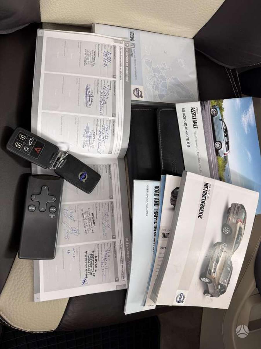 Melns Volvo XC60 2009 Šauļi, ar dzinēja tilpumu 2.40 L un nobraukumu 300 tūkst. km par 8150 €, foto 30 vietnē AUTOMOTO.COM.LV