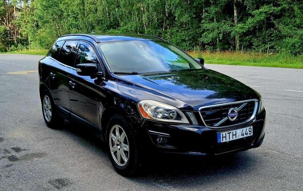 Melns Volvo XC60 2009 Ukmergė, ar dzinēja tilpumu 2.40 L un nobraukumu 402 tūkst. km par 6350 €, foto 3 vietnē AUTOMOTO.COM.LV
