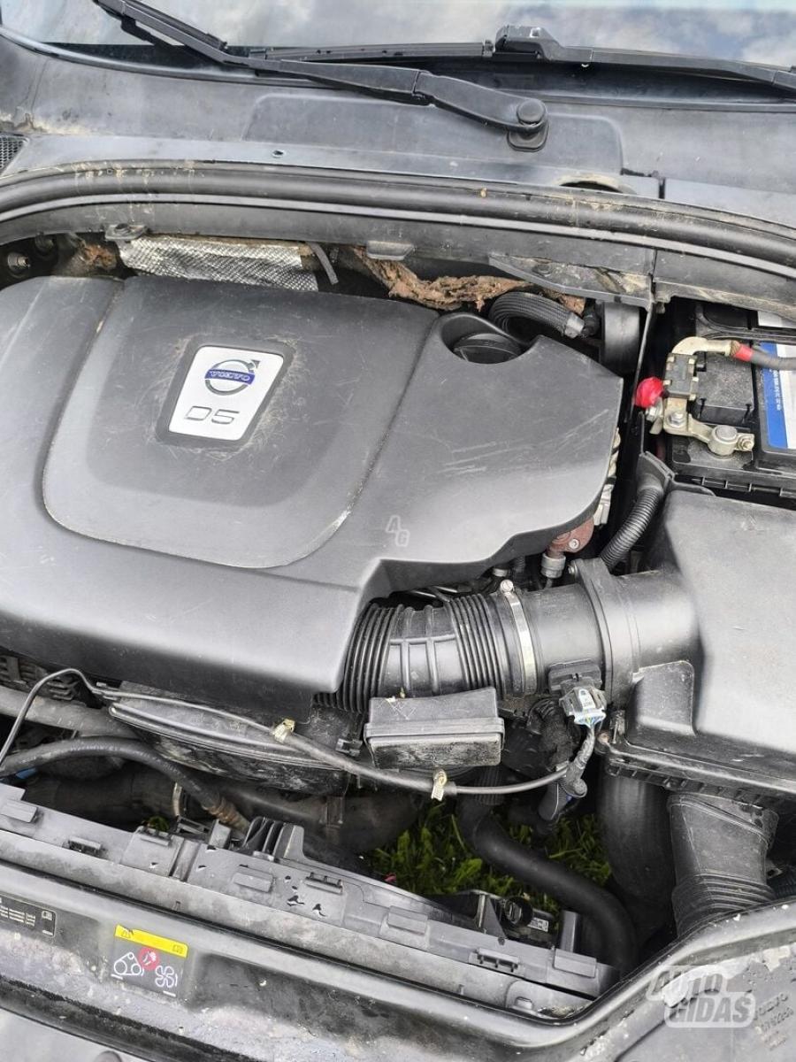 Melns Volvo XC60 2009 Šakiai, ar dzinēja tilpumu 2.40 L un nobraukumu 443 tūkst. km par 4600 €, foto 12 vietnē AUTOMOTO.COM.LV