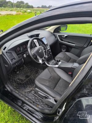 Melns Volvo XC60 2009 Šakiai, ar dzinēja tilpumu 2.40 L un nobraukumu 443 tūkst. km par 4600 €, foto 13 vietnē AUTOMOTO.COM.LV