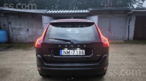 Melns Volvo XC60 2009 Rīga, ar dzinēja tilpumu 2.40 L un nobraukumu 172 tūkst. km par 9950 €, foto 5 vietnē AUTOMOTO.COM.LV