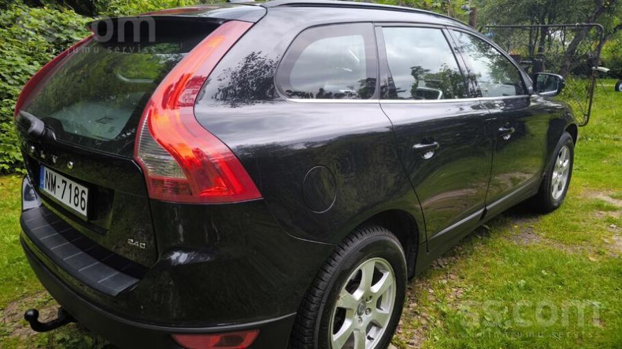 Melns Volvo XC60 2009 Rīga, ar dzinēja tilpumu 2.40 L un nobraukumu 172 tūkst. km par 9950 €, foto 16 vietnē AUTOMOTO.COM.LV