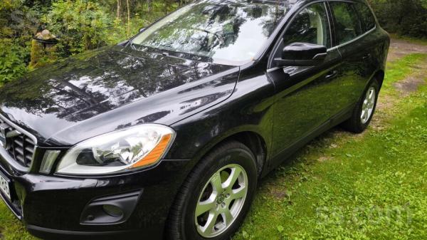 Black Volvo XC60 2009 in Riga, with an engine capacity of 2.40 L and mileage of 172 thousand km for 9950 €, photo 3 on AUTOMOTO.COM.LV