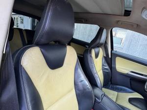 Melns Volvo XC60 2009 Daugavpils, ar dzinēja tilpumu 2.40 L un nobraukumu 240 tūkst. km par 8400 €, foto 20 vietnē AUTOMOTO.COM.LV